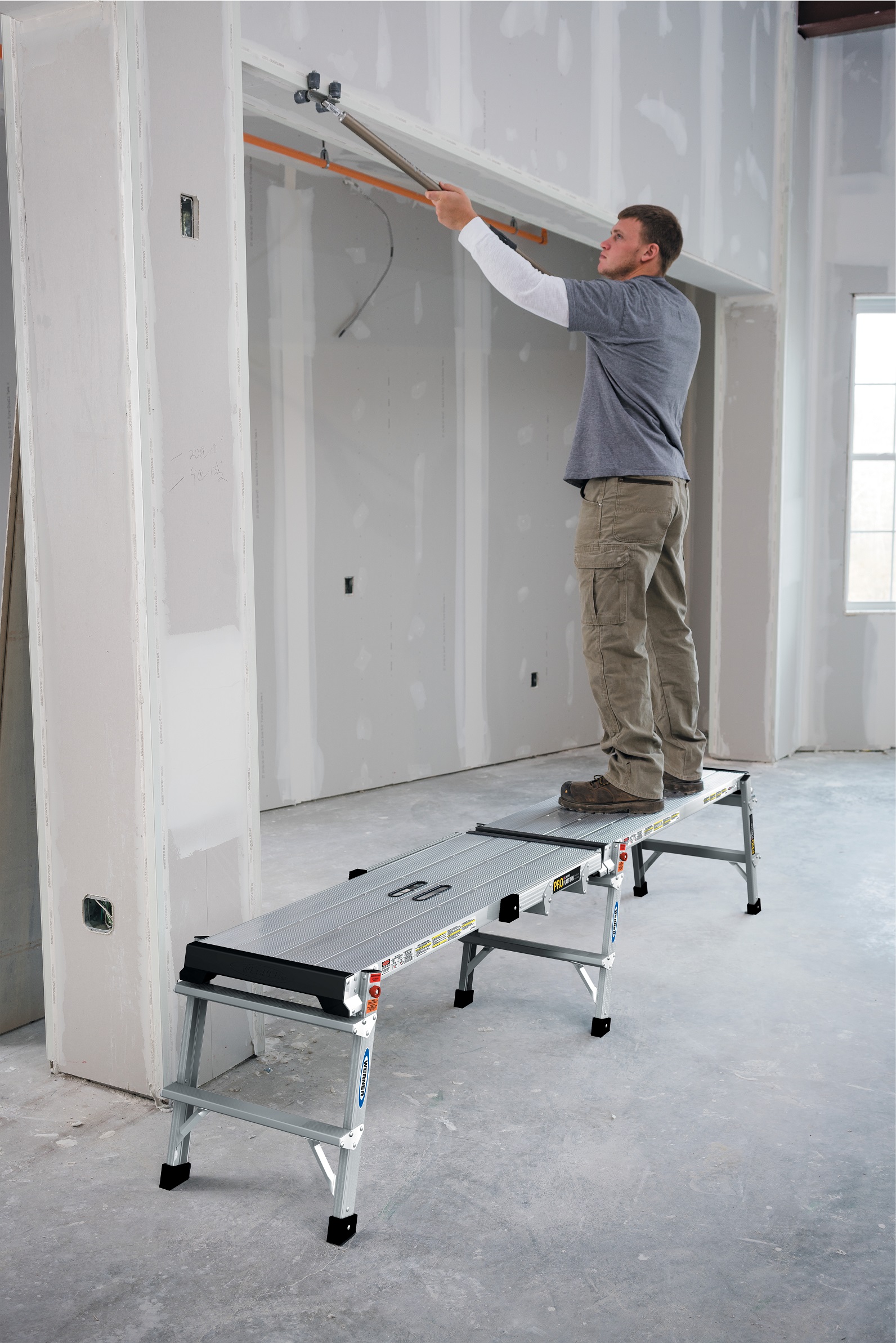 Werner Linking Pro Work Platform - laddersandmore.co.uk