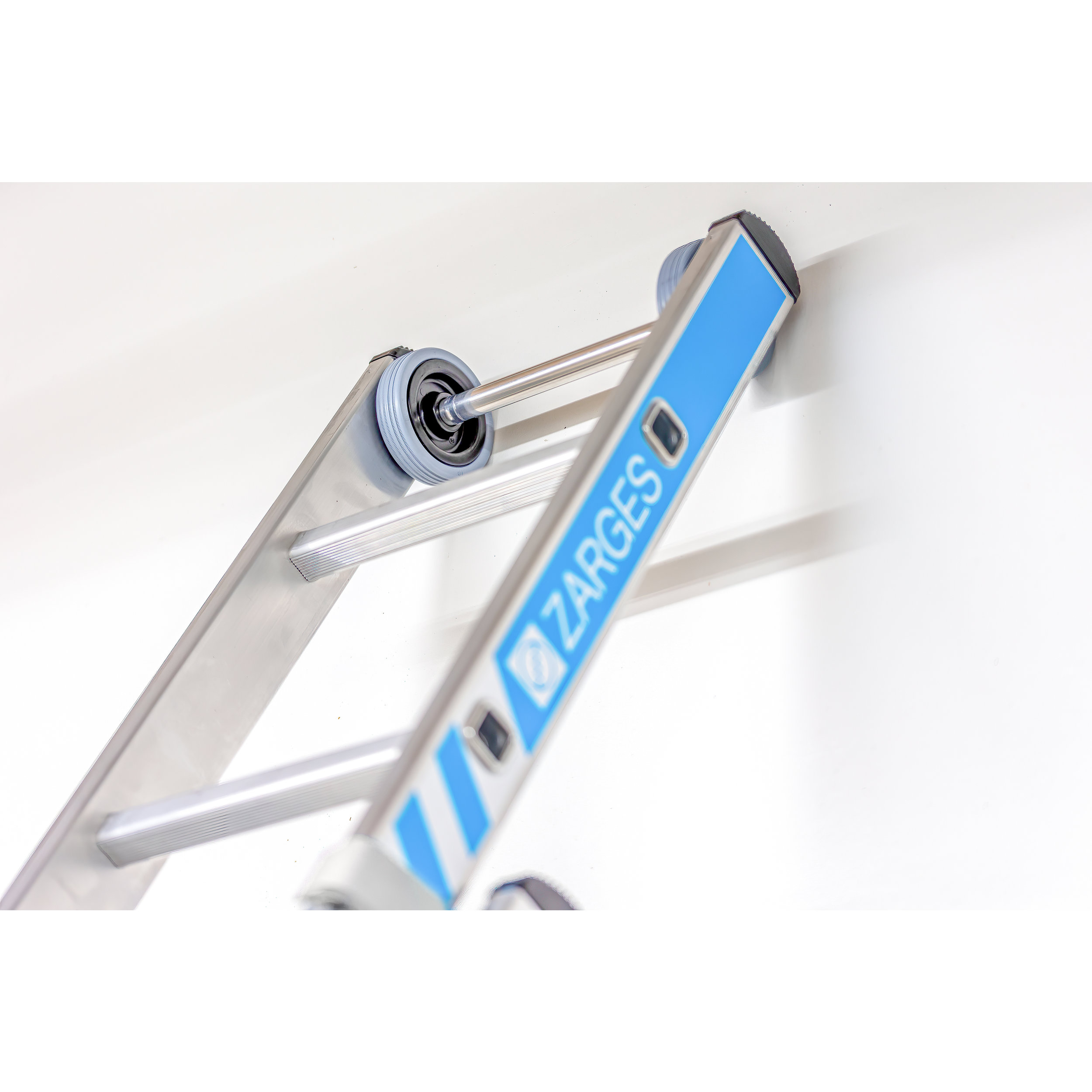 Zarges Skymaster Plus X - laddersandmore.co.uk